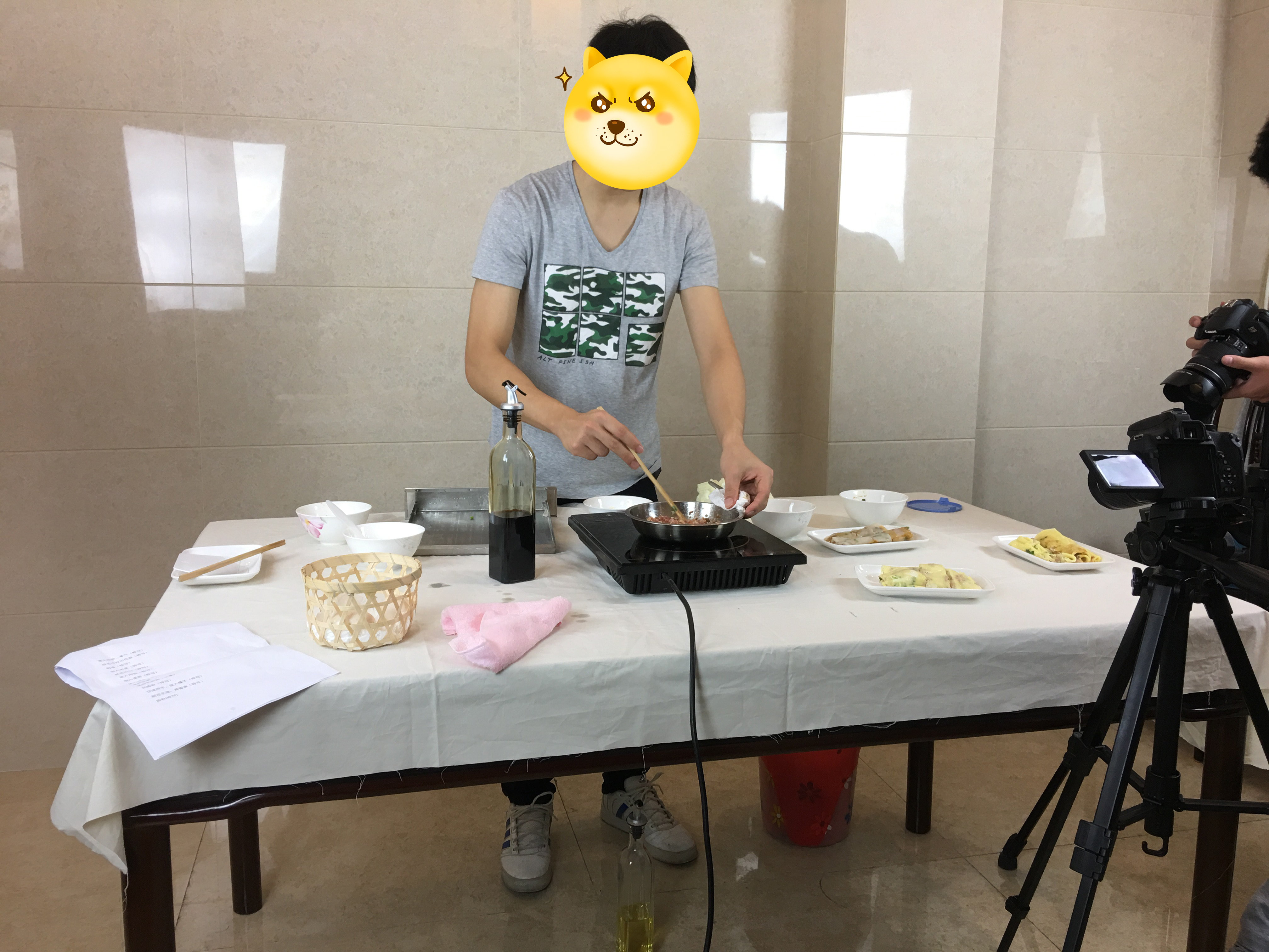 大学第一次接商单，拍摄家用肠粉机视频_全能的设计师Jim-站酷ZCOOL