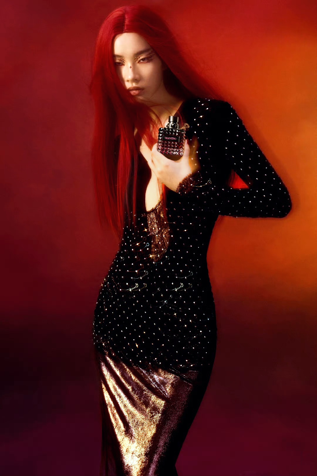 香水大片 | 冒险小姐“野性十足”_龙四1999-站酷ZCOOL