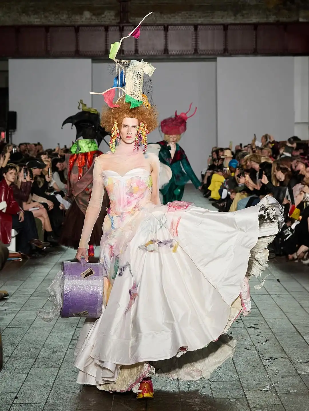 #2025 青春答卷 暴雨中的乐章 | 酷儿崽崽的精神觉醒_UAL_Online-站酷ZCOOL