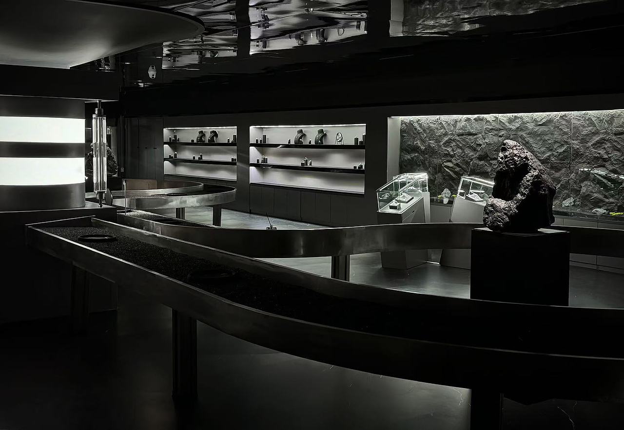 黑鲸设计 | GENTLE INTUITION 珠宝店的暗黑美学场域_黑鲸设计HJDesign-站酷ZCOOL
