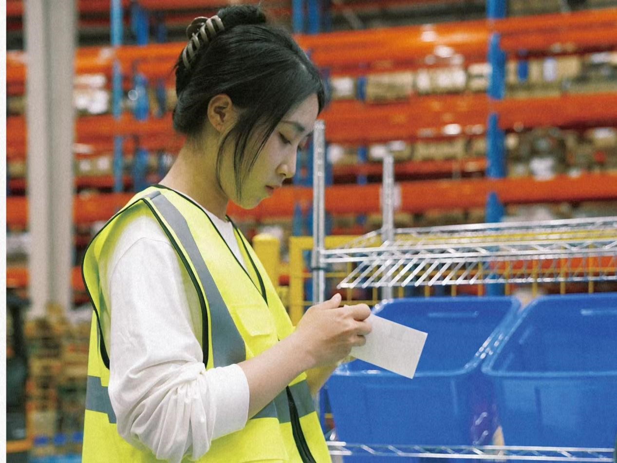 云仓_Z992383755-站酷ZCOOL