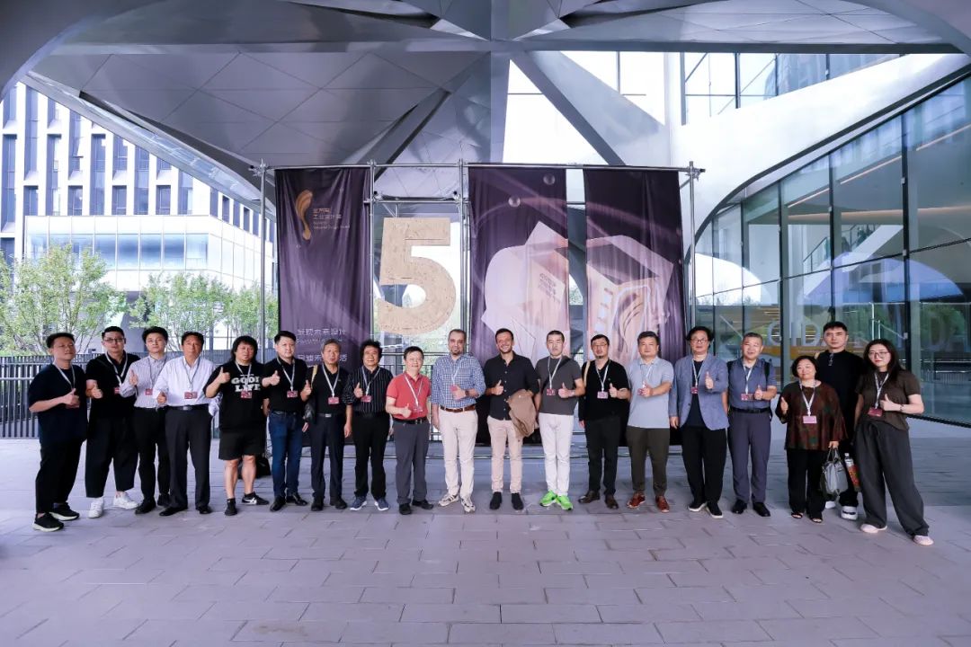 专项赛需求发布十五 | 科技企业孵化器品牌视觉识别系统设计及导视系统及服务创新设计_金芦苇工业设计奖-站酷ZCOOL