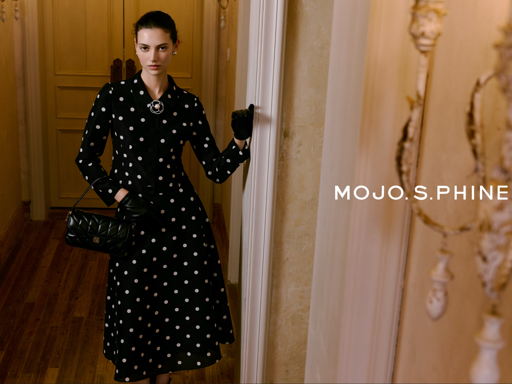 燃点文化｜商业广告服饰｜MOJO S. PHINE_燃点文化AIRT-站酷ZCOOL