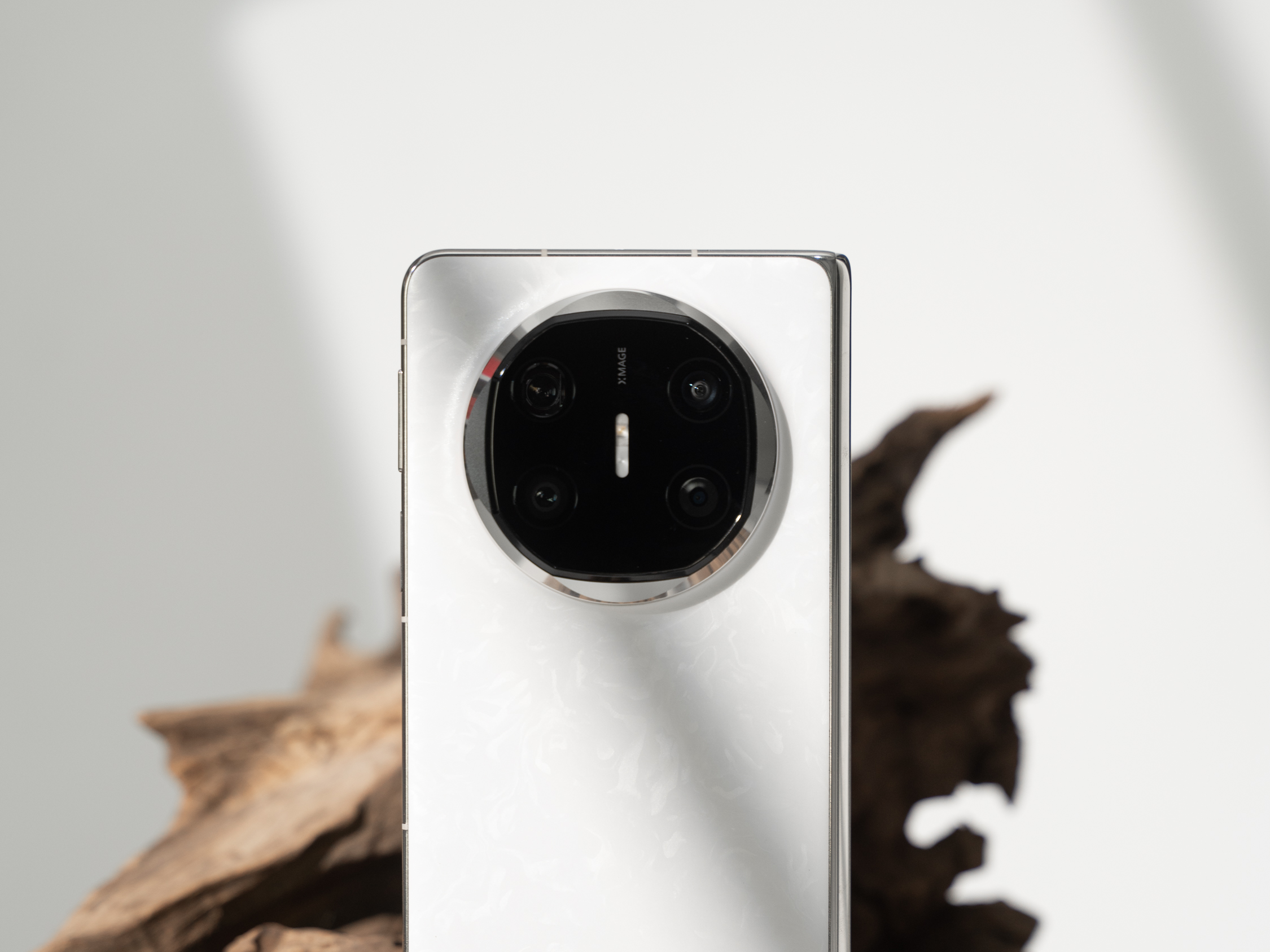 华为Mate X6_ShouziVision-站酷ZCOOL