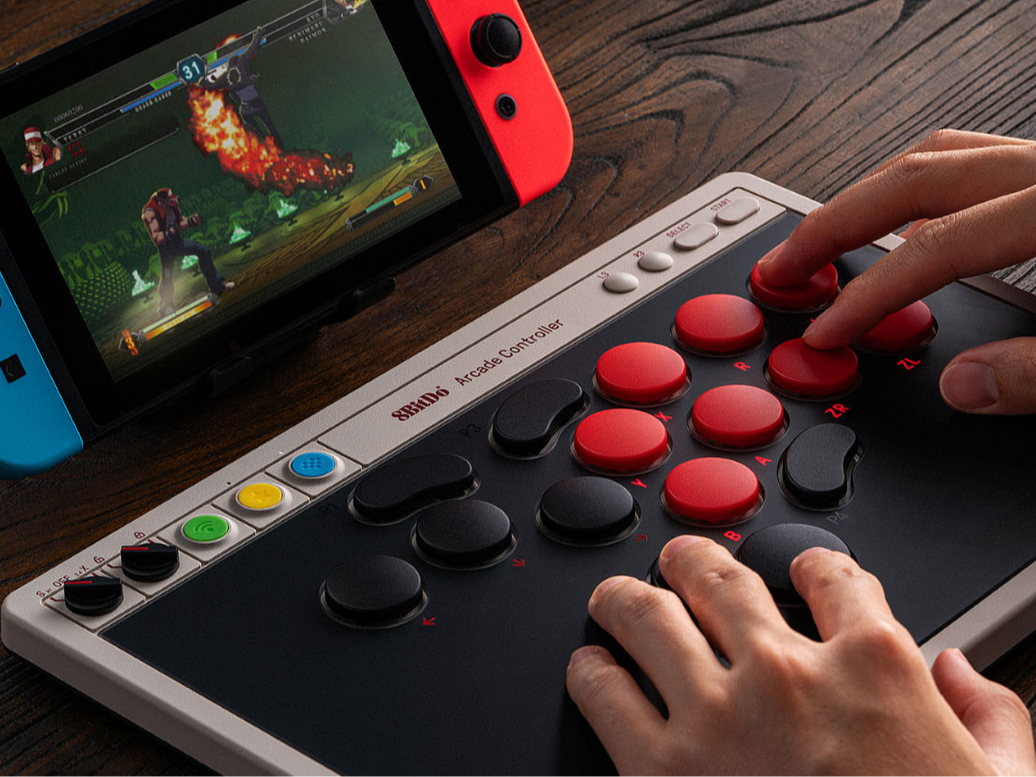 精准操控 + 超长续航 8BitDo 格斗游戏专用手柄来袭_果宙Lab-站酷ZCOOL
